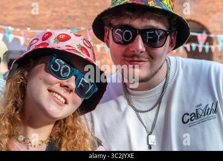 Festival fans enjoying the music at the Splendour Music Festival set ...