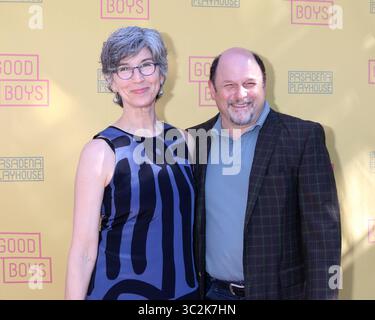 Daena E Title, Jason Alexander at arrivals for SHUCKED Opening Night ...