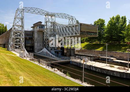 The Kirkfield Lift lock, one of a series of locks on the Trent-Severn ...