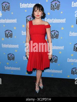 Julie Ann Emery attends the 'Solo Mio' New York premiere at Regal Times ...