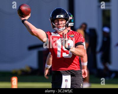 Jacksonville Jaguars quarterback Seth Henigan (19) throws during the ...