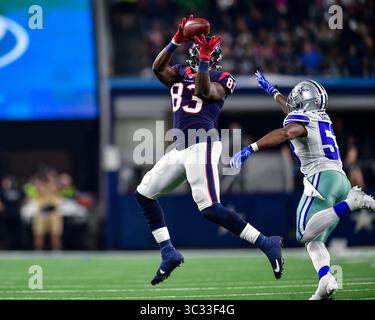 Houston Texans tight end Jordan Akins (88) in action against the ...