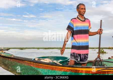 July 26, 2025, Binangonan, Rizal, Philippines: Scene in a submerged ...