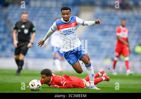 Sam Silvera of Middlesbrough during the pre-match warm up before the ...