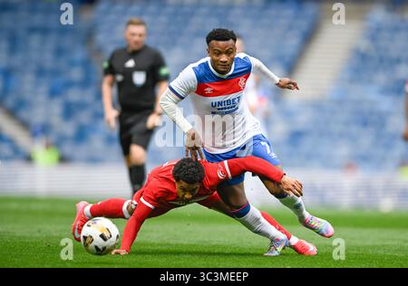 Sam Silvera of Middlesbrough during the pre-match warm up before the ...