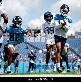 Tennessee Titans safety Kevin Winston Jr. walks off the field after an ...