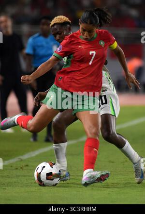 RABAT, MOROCCO - JULY 5: Ghizlane Chebbak of Morocco and Barbra Banda ...