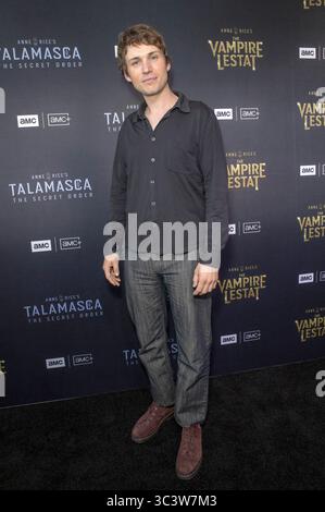 Nicholas Denton bei der AMC Anne Rice s Talamasca und Interview with ...