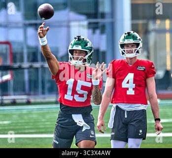 New York Jets' Brady Cook throws during the first half of a preseason ...