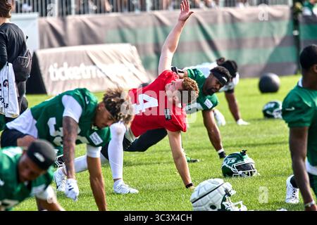 New York Jets' Brady Cook throws during the first half of a preseason ...