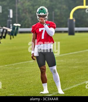 New York Jets' quarterback Justin Fields stretches during a joint NFL ...