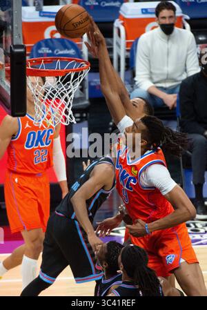 Oklahoma City Thunder center Moses Brown (9) in the second half of an ...