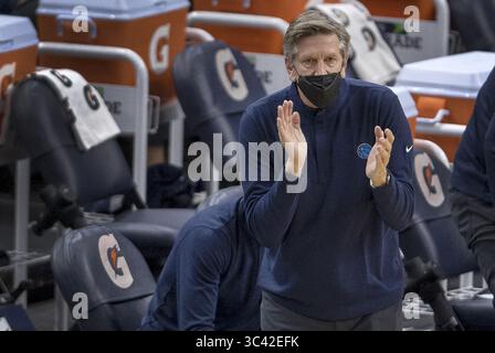 Minnesota Timberwolves head coach Chris Finch yells during the second ...