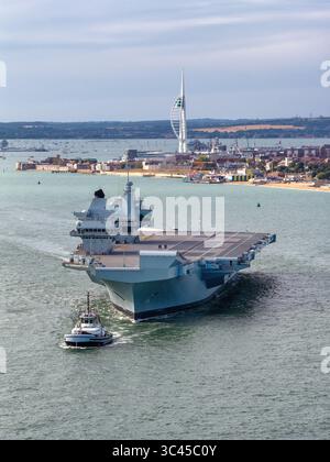 HMS Queen Elizabeth (R08), an aircraft carrier operated by the Royal ...