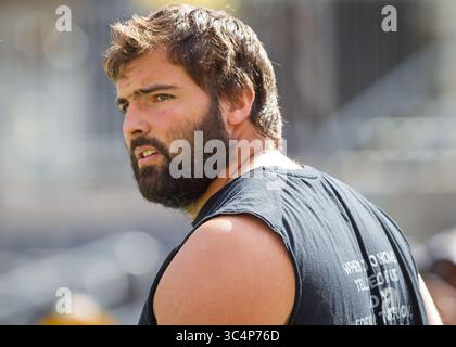 Pittsburgh Steelers offensive tackle Alejandro Villanueva (78) sits on ...