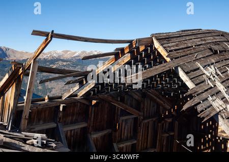 IRON CHEST MINE, ST. ELMO, COLORADO: Located above timberline at an ...