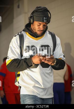 Pittsburgh Steelers running back Trey Edmunds participates in an NFL ...