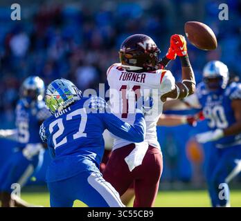 Kentucky defensive back Cedrick Dort Jr. (3) plays against Vanderbilt ...