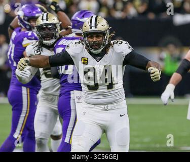 Minnesota Vikings defensive end Jonathan Allen wears the NFL Salute to ...