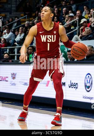 Washington State guard Jervae Robinson (1) in the first half of an NCAA ...