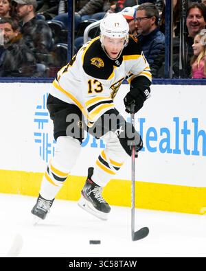 Columbus Blue Jackets' Charlie Coyle (3) scores against Pittsburgh ...