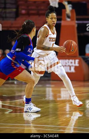 January 22, 2020: Texas Longhorns Jada Underwood #12 in action during ...