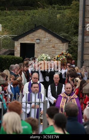 The funeral for Vanessa Whyte and her children Sara and James Rutledge ...