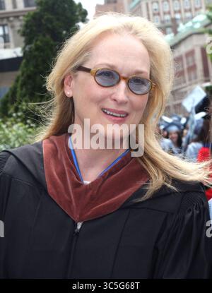 Meryl Streep at the Barnard College Commencement Address in New York ...