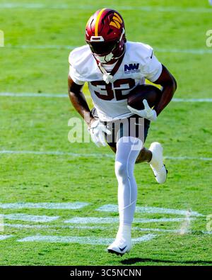 Washington Commanders running back Jacory Croskey-Merritt (22 ...