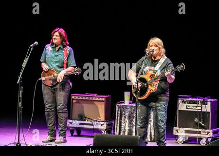 Amy Ray of American folk rock duo the Indigo Girls performs onstage in ...
