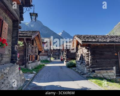 ZINAL, SWITZERLAND - Traditional house in village, Pennine Alps ...