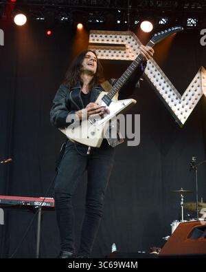 Brian Bell of Weezer performs onstage during KROQ Almost Acoustic ...