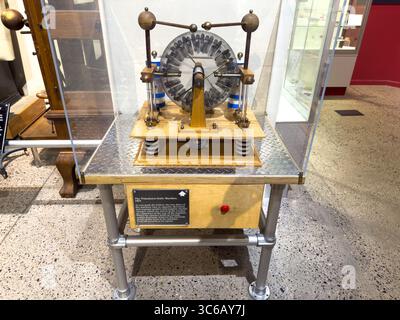 Wimshurst Static Machine in the National Museum of Nuclear Science ...