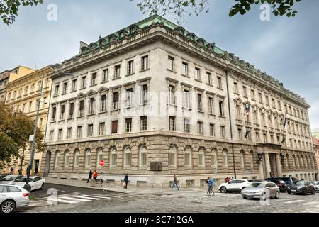 Petschek Palace in Prague, Czechia Stock Photo - Alamy