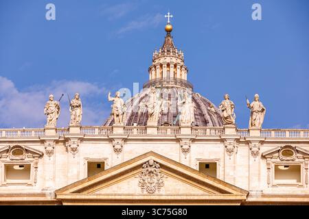 Roof of St Peter's Basilica, church. Vatican Museum Stock Photo - Alamy
