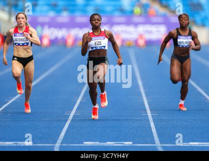Joy Eze wins her Womens 100m semi final at the UK Athletics ...