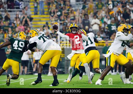 Green Bay Packers quarterback Malik Willis (2) looks to pass during an ...