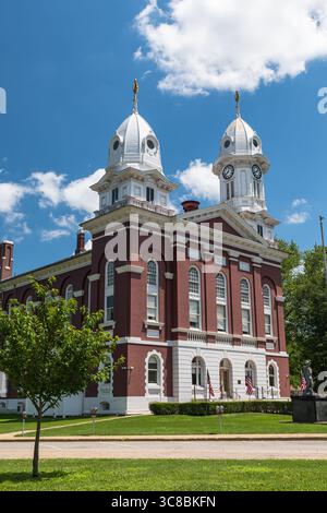 The courthouse in Venango County located in Franklin, Pennsylvania, USA ...