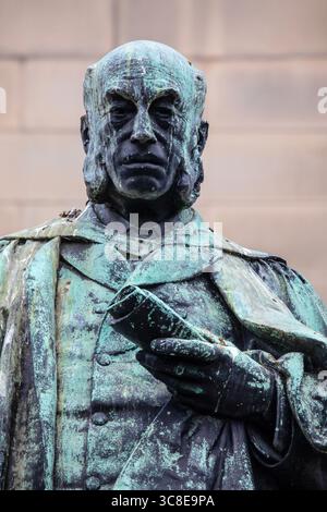 William Rathbone statue in St. John's Gardens in Liverpool Stock Photo ...