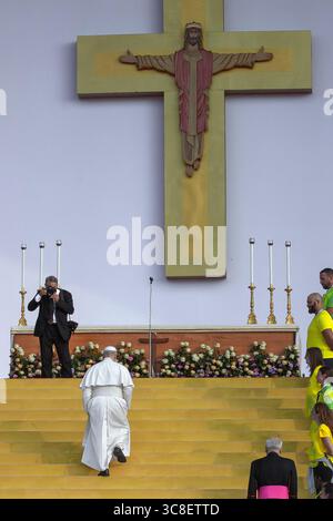 Pope Leo XIV arrives to celebrate Mass on the Day of the Epiphany of ...