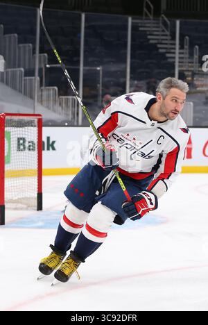 Washington Capitals left wing Anthony Beauvillier (72) and Nashville ...