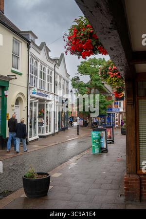 Shops on the Thoroughfare in Woodbridge, Suffolk in the United Kingdom ...