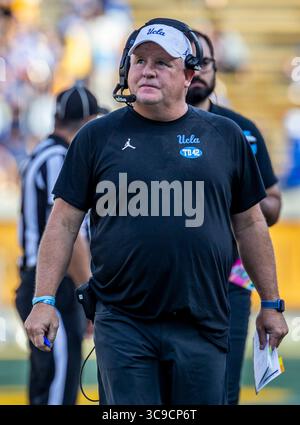 UCLA head coach Chip Kelly lenters the field before an NCAA college ...