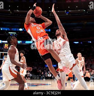 Illinois' Terrence Shannon Jr. (0) shoots over Penn State's Seth Lundy ...