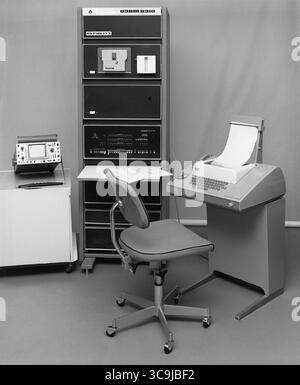 Scanning high speed Spectrophotometer Spectroscan 177 Stock Photo - Alamy