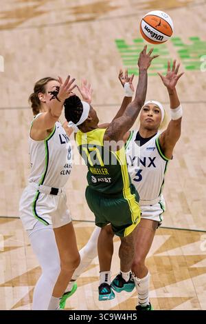 Seattle Storm guard Erica Wheeler (17) defends against Las Vegas Aces ...