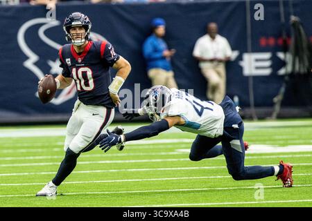 Tennessee Titans safety Andrew Adams (47) runs during an NFL football ...