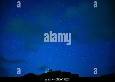 (250806) -- XINING, Aug. 6, 2025 (Xinhua) -- An aerial drone photo ...