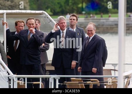 Former foreign minister Bob Carr speaking at the NSW Labor Annual State ...