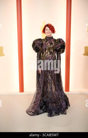 Jessie Buckley arrives at the Oscars on Sunday, March 27, 2022, at the ...